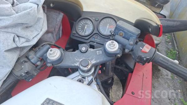 Honda Cbr 1996 Liepāja, ar dzinēja tilpumu 0.60 L un nobraukumu 0 tūkst. km par 800 €, foto 4 vietnē AUTOMOTO.COM.LV