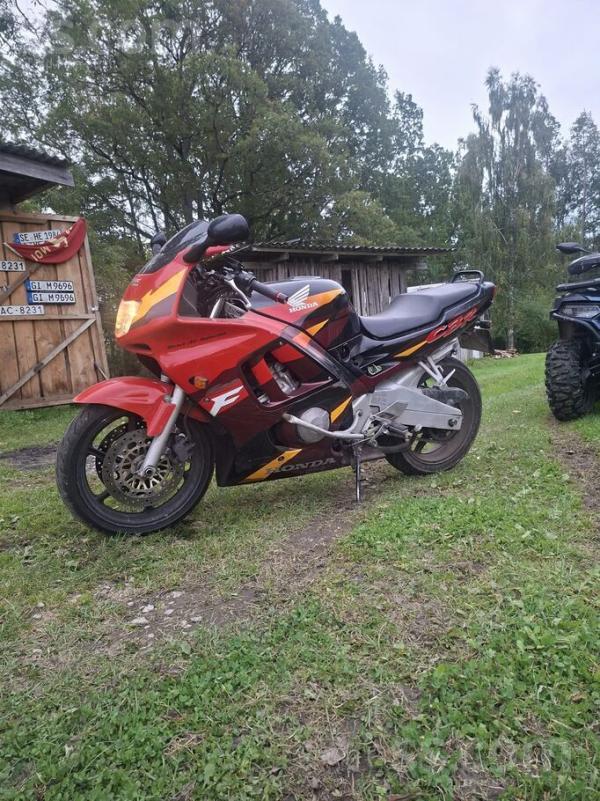 Honda Cbr 1996 in Riga, with an engine capacity of 0.60 L and mileage of 0 thousand km for 1600 €, photo 6 on AUTOMOTO.COM.LV
