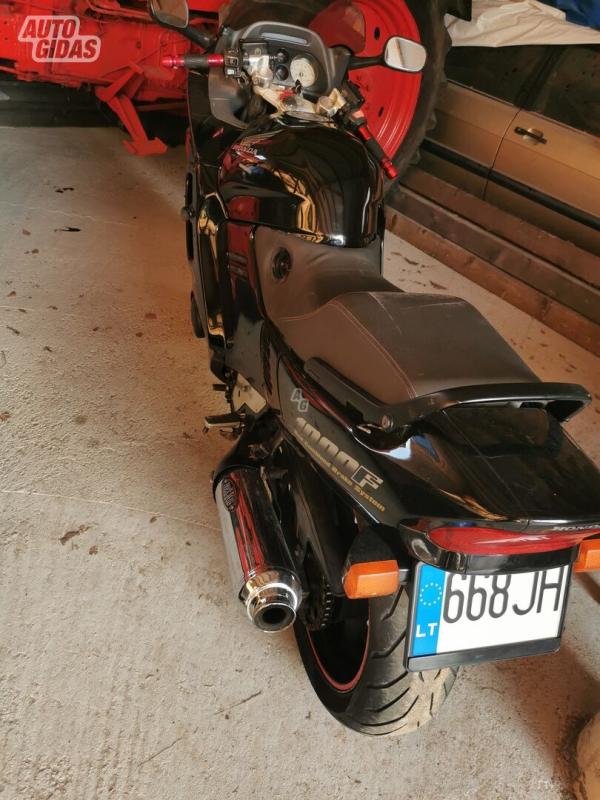 Хонда Cbr 1997 в Вилкавишкис, объемом двигателя 0.00 л и пробегом 0 тыс. км за 1200 €, фото 4 на AUTOMOTO.COM.LV