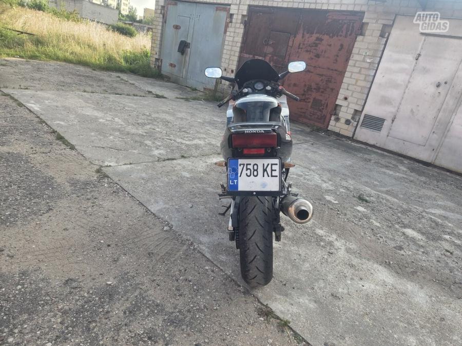 Honda Cbr 1997 Alīta, ar dzinēja tilpumu 0.00 L un nobraukumu 65 tūkst. km par 900 €, foto 3 vietnē AUTOMOTO.COM.LV