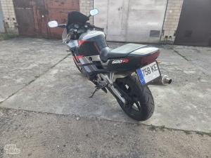 Honda Cbr 1997 Alīta, ar dzinēja tilpumu 0.00 L un nobraukumu 65 tūkst. km par 900 €, foto 4 vietnē AUTOMOTO.COM.LV