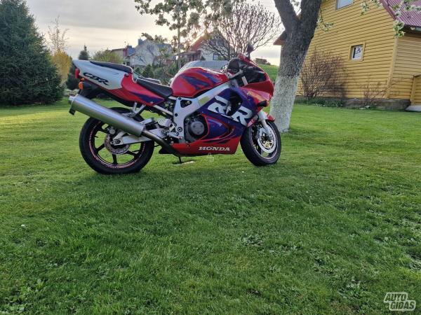 Хонда Cbr 1998 в Электренай, объемом двигателя 0.00 л и пробегом 0 тыс. км за 2650 €, фото 7 на AUTOMOTO.COM.LV
