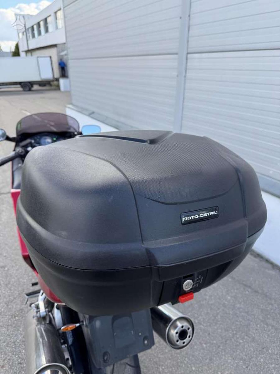 Honda Cbr 1998 Viļņa, ar dzinēja tilpumu 1.10 L un nobraukumu 57 tūkst. km par 2950 €, foto 8 vietnē AUTOMOTO.COM.LV