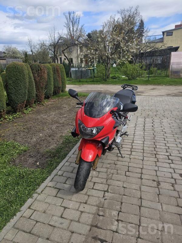 Honda Cbr 1999 in Valmiera, with an engine capacity of 0.60 L and mileage of 0 thousand km for 1700 €, photo 2 on AUTOMOTO.COM.LV