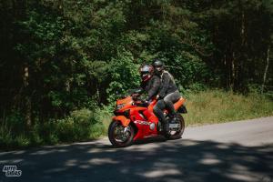 Honda Cbr 1999 Šauļi, ar dzinēja tilpumu 0.00 L un nobraukumu 0 tūkst. km par 2000 €, foto  vietnē AUTOMOTO.COM.LV