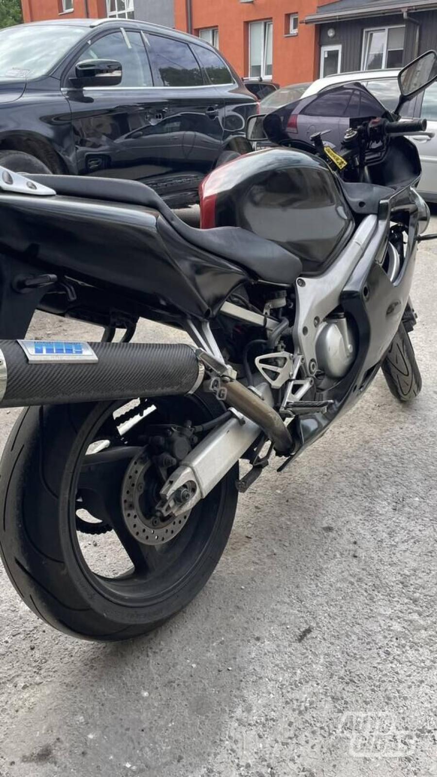 Honda Cbr 1999 Klaipėda, ar dzinēja tilpumu 0.60 L un nobraukumu 55 tūkst. km par 1650 €, foto 4 vietnē AUTOMOTO.COM.LV