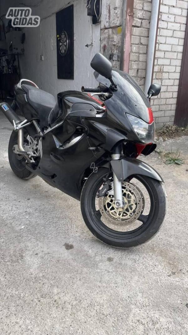 Honda Cbr 1999 Klaipėda, ar dzinēja tilpumu 0.60 L un nobraukumu 55 tūkst. km par 1650 €, foto 5 vietnē AUTOMOTO.COM.LV