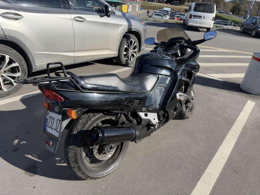 Honda Cbr 2000 in Vilnius, with an engine capacity of 1.00 L and mileage of 130 thousand km for 1600 €, photo 4 on AUTOMOTO.COM.LV
