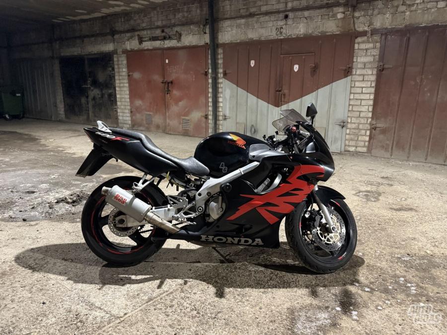 Honda Cbr 2000 Kauņa, ar dzinēja tilpumu 0.00 L un nobraukumu 0 tūkst. km par 1700 €, foto 3 vietnē AUTOMOTO.COM.LV