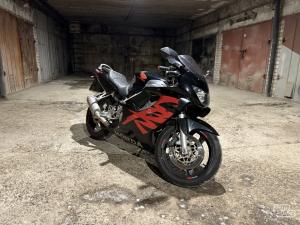 Honda Cbr 2000 Kauņa, ar dzinēja tilpumu 0.00 L un nobraukumu 0 tūkst. km par 1700 €, foto 5 vietnē AUTOMOTO.COM.LV