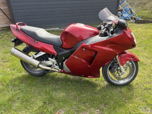 Honda Cbr 2001 Klaipėda, ar dzinēja tilpumu 0.00 L un nobraukumu 0 tūkst. km par 2300 €, foto 1 vietnē AUTOMOTO.COM.LV