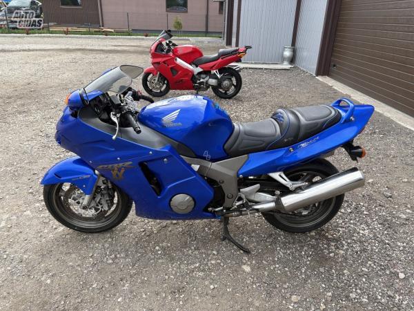 Honda Cbr 2001 Kelmė, ar dzinēja tilpumu 1.10 L un nobraukumu 76 tūkst. km par 1130 €, foto 5 vietnē AUTOMOTO.COM.LV