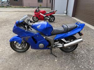 Honda Cbr 2001 Kelmė, ar dzinēja tilpumu 1.10 L un nobraukumu 76 tūkst. km par 1130 €, foto 6 vietnē AUTOMOTO.COM.LV