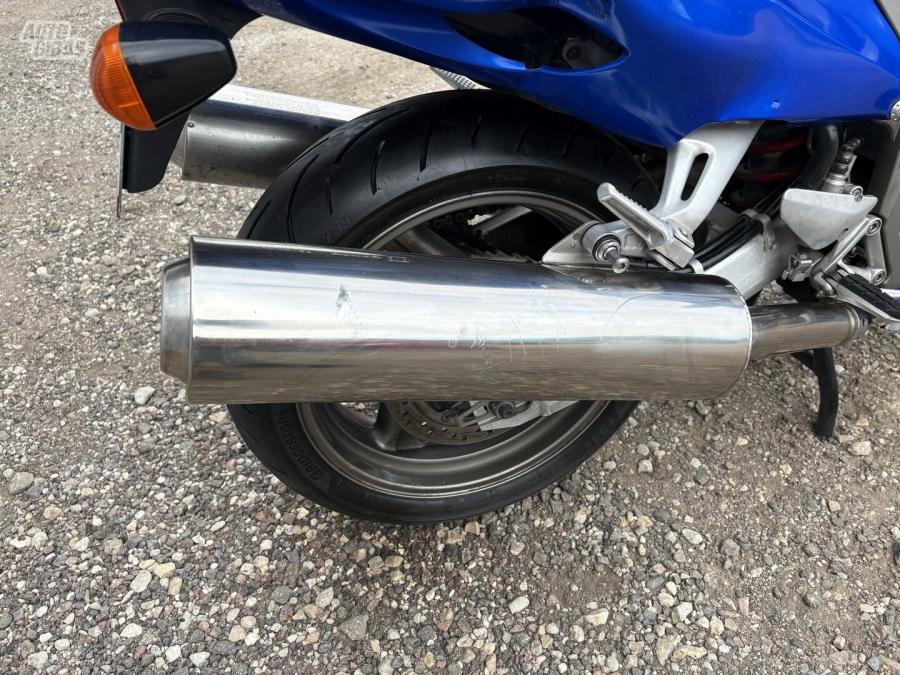Honda Cbr 2001 Kelmė, ar dzinēja tilpumu 1.10 L un nobraukumu 76 tūkst. km par 1130 €, foto 13 vietnē AUTOMOTO.COM.LV