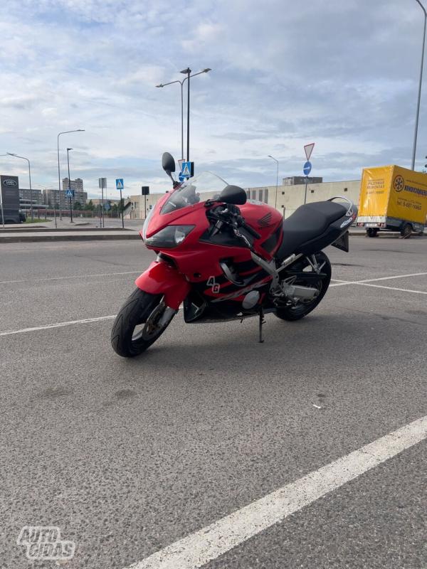 Honda Cbr 2001 in Vilnius, with an engine capacity of 0.60 L and mileage of 51 thousand km for 2200 €, photo 1 on AUTOMOTO.COM.LV