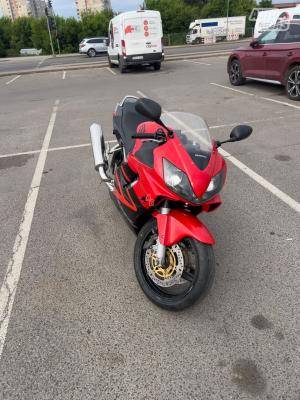 Honda Cbr 2001 Viļņa, ar dzinēja tilpumu 0.60 L un nobraukumu 51 tūkst. km par 2200 €, foto 3 vietnē AUTOMOTO.COM.LV