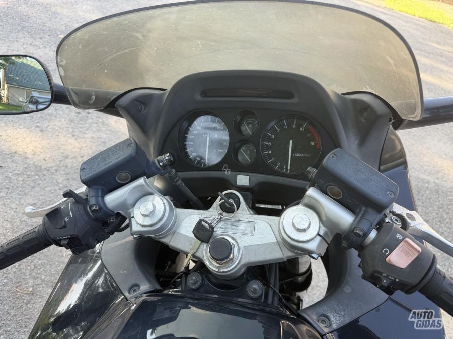 Honda Cbr 2001 in Vilnius, with an engine capacity of 0.00 L and mileage of 0 thousand km for 1500 €, photo 4 on AUTOMOTO.COM.LV