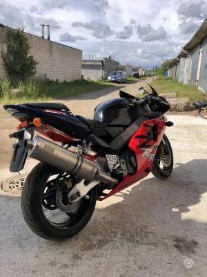 Honda Cbr 2002 Marijampole, ar dzinēja tilpumu 0.95 L un nobraukumu 57 tūkst. km par 2200 €, foto 4 vietnē AUTOMOTO.COM.LV
