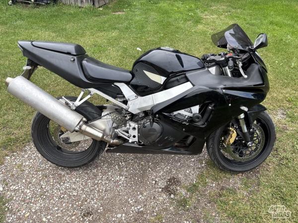 Honda Cbr 2002 Raseiniai, ar dzinēja tilpumu 0.00 L un nobraukumu 0 tūkst. km par 2200 €, foto 1 vietnē AUTOMOTO.COM.LV