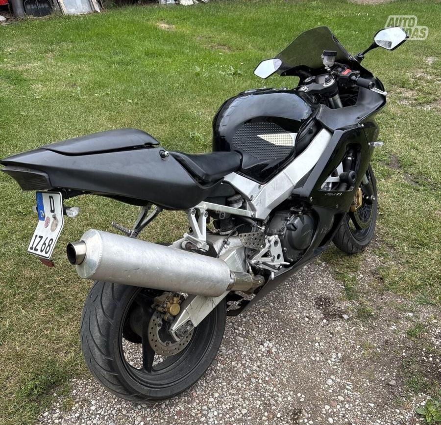 Honda Cbr 2002 Raseiniai, ar dzinēja tilpumu 0.00 L un nobraukumu 0 tūkst. km par 2200 €, foto 6 vietnē AUTOMOTO.COM.LV