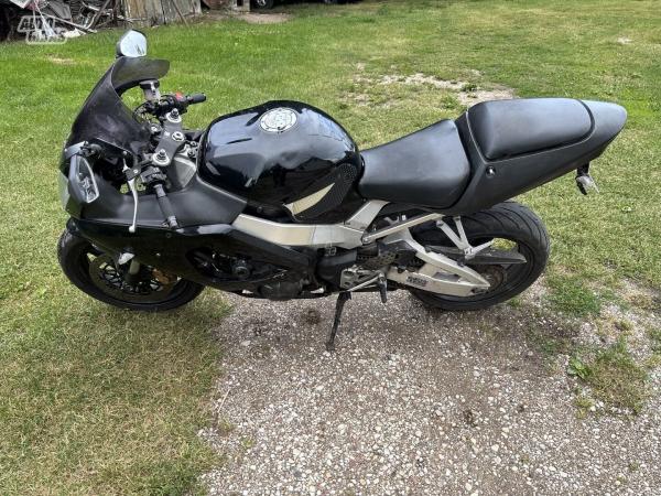 Honda Cbr 2002 Raseiniai, ar dzinēja tilpumu 0.00 L un nobraukumu 0 tūkst. km par 2200 €, foto 8 vietnē AUTOMOTO.COM.LV