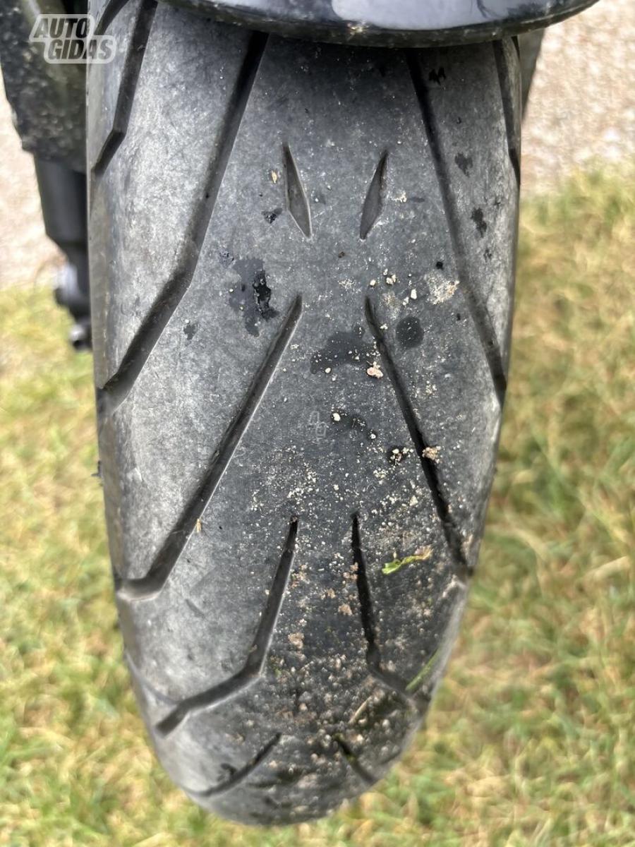 Honda Cbr 2002 Raseiniai, ar dzinēja tilpumu 0.00 L un nobraukumu 0 tūkst. km par 2200 €, foto 13 vietnē AUTOMOTO.COM.LV