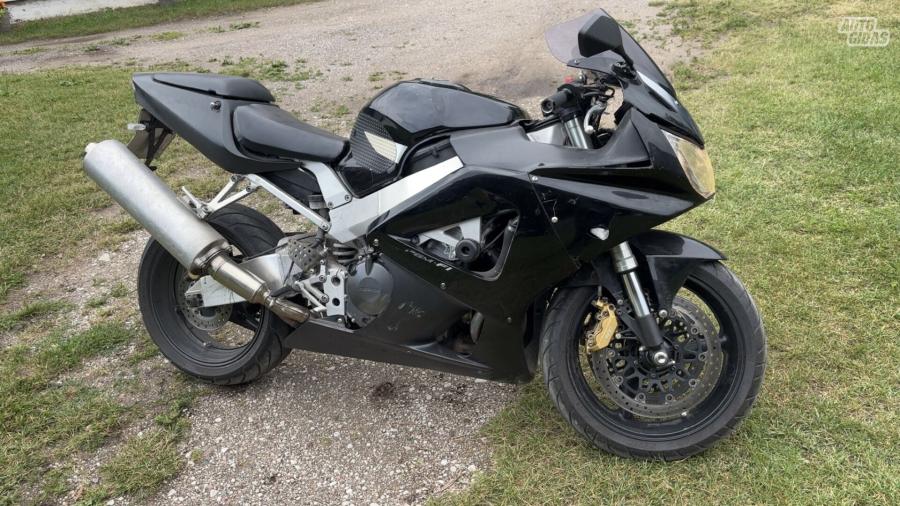 Honda Cbr 2002 Raseiniai, ar dzinēja tilpumu 0.00 L un nobraukumu 0 tūkst. km par 2200 €, foto 20 vietnē AUTOMOTO.COM.LV