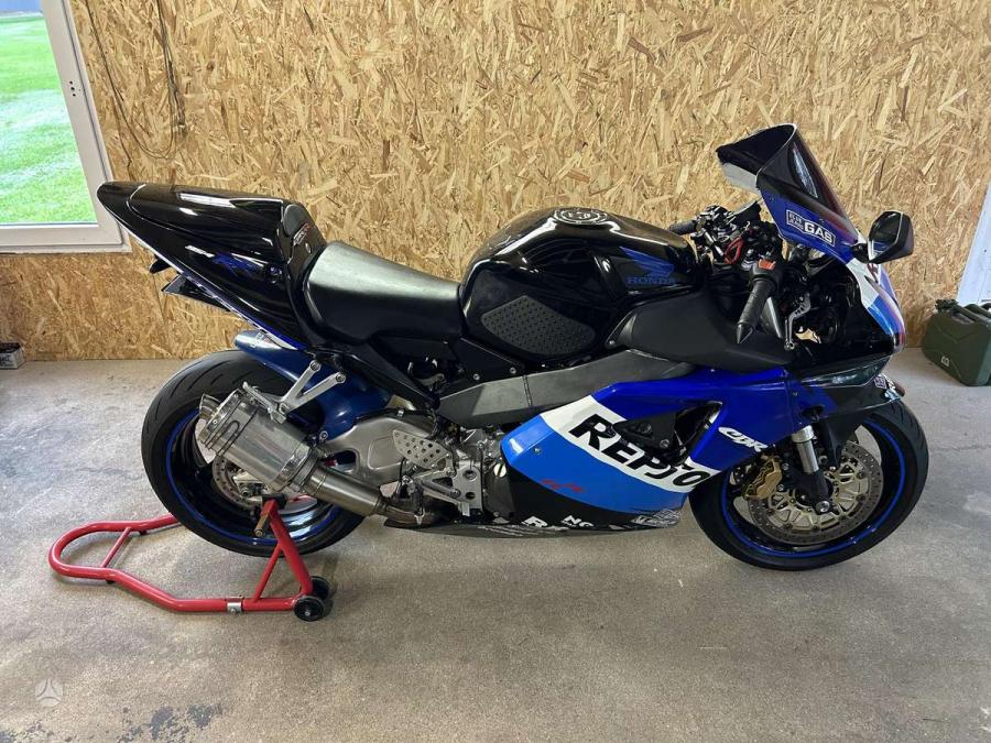 Хонда Cbr 2002 в Мариямполе, объемом двигателя 0.95 л и пробегом 40 тыс. км за 3300 €, фото 6 на AUTOMOTO.COM.LV