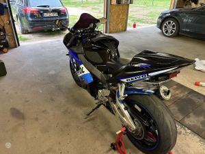 Хонда Cbr 2002 в Мариямполе, объемом двигателя 0.95 л и пробегом 40 тыс. км за 3300 €, фото 7 на AUTOMOTO.COM.LV