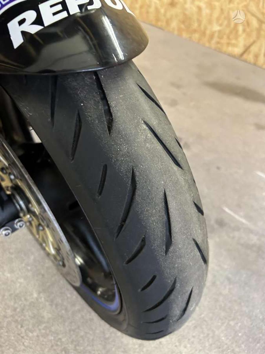 Хонда Cbr 2002 в Мариямполе, объемом двигателя 0.95 л и пробегом 40 тыс. км за 3300 €, фото 11 на AUTOMOTO.COM.LV