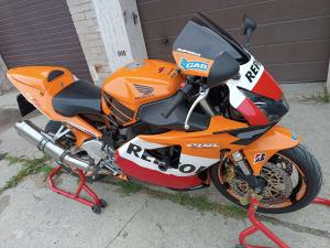 Хонда Cbr 2002 в Паневежис, объемом двигателя 0.95 л и пробегом 40 тыс. км за 2800 €, фото 8 на AUTOMOTO.COM.LV