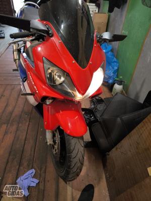 Honda Cbr 2002 Panevēža, ar dzinēja tilpumu 0.00 L un nobraukumu 0 tūkst. km par 2350 €, foto  vietnē AUTOMOTO.COM.LV