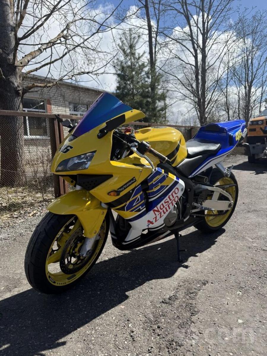 Honda Cbr 2003 Ventspils, ar dzinēja tilpumu 0.60 L un nobraukumu 0 tūkst. km par 4000 €, foto 1 vietnē AUTOMOTO.COM.LV