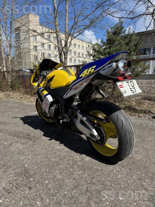 Honda Cbr 2003 Ventspils, ar dzinēja tilpumu 0.60 L un nobraukumu 0 tūkst. km par 4000 €, foto 2 vietnē AUTOMOTO.COM.LV