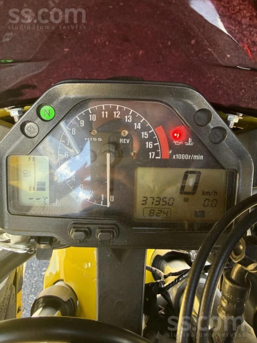 Honda Cbr 2003 Ventspils, ar dzinēja tilpumu 0.60 L un nobraukumu 0 tūkst. km par 4000 €, foto 6 vietnē AUTOMOTO.COM.LV