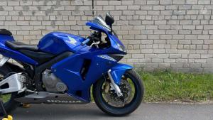 Honda Cbr 2003 in Klaipeda, with an engine capacity of 0.60 L and mileage of 44 thousand km for 3750 €, photo 4 on AUTOMOTO.COM.LV
