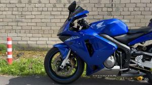Honda Cbr 2003 in Klaipeda, with an engine capacity of 0.60 L and mileage of 44 thousand km for 3750 €, photo 7 on AUTOMOTO.COM.LV