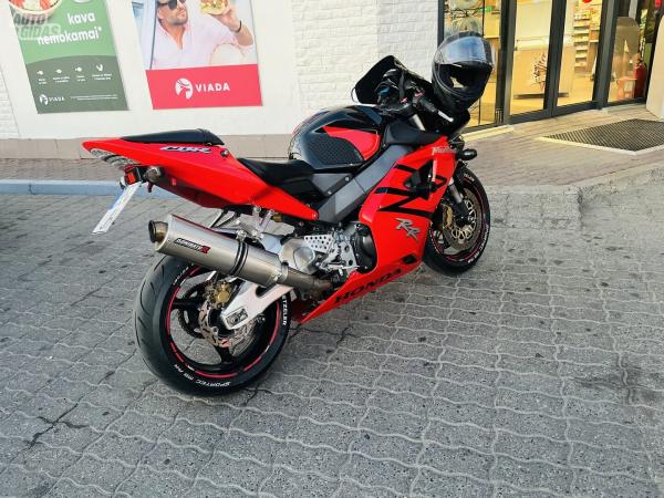 Honda Cbr 2003 in Marijampole, with an engine capacity of 0.90 L and mileage of 0 thousand km for 2500 €, photo 3 on AUTOMOTO.COM.LV