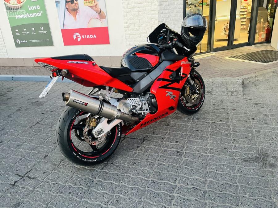 Honda Cbr 2003 in Marijampole, with an engine capacity of 0.90 L and mileage of 0 thousand km for 2500 €, photo 3 on AUTOMOTO.COM.LV