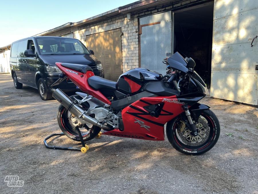 Honda Cbr 2003 in Marijampole, with an engine capacity of 0.90 L and mileage of 0 thousand km for 2500 €, photo 7 on AUTOMOTO.COM.LV
