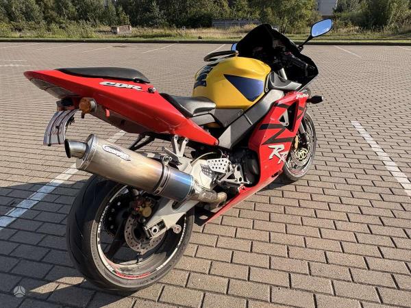 Honda Cbr 2003 in Vilnius, with an engine capacity of 0.95 L and mileage of 66 thousand km for 2900 €, photo 3 on AUTOMOTO.COM.LV