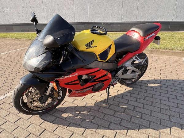 Honda Cbr 2003 in Vilnius, with an engine capacity of 0.95 L and mileage of 66 thousand km for 2900 €, photo 5 on AUTOMOTO.COM.LV