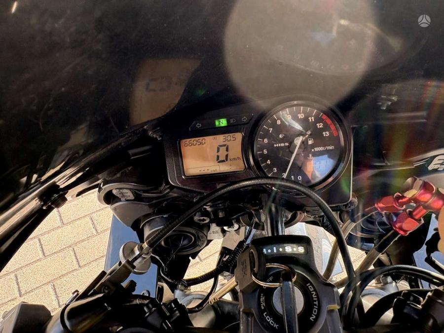 Honda Cbr 2003 in Vilnius, with an engine capacity of 0.95 L and mileage of 66 thousand km for 2900 €, photo 7 on AUTOMOTO.COM.LV