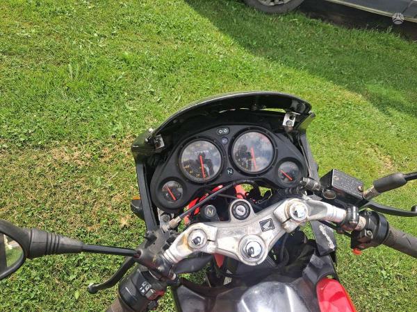 Honda Cbr 2004 in Utena, with an engine capacity of 0.13 L and mileage of 11 thousand km for 670 €, photo 4 on AUTOMOTO.COM.LV