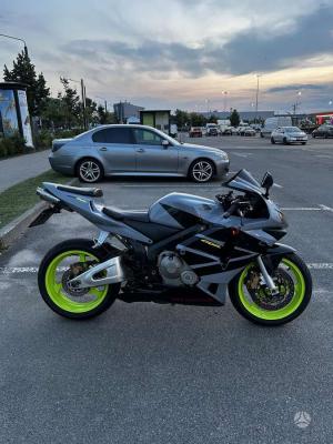 Honda Cbr 2004 in Vilnius, with an engine capacity of 0.60 L and mileage of 65 thousand km for 3300 €, photo 3 on AUTOMOTO.COM.LV