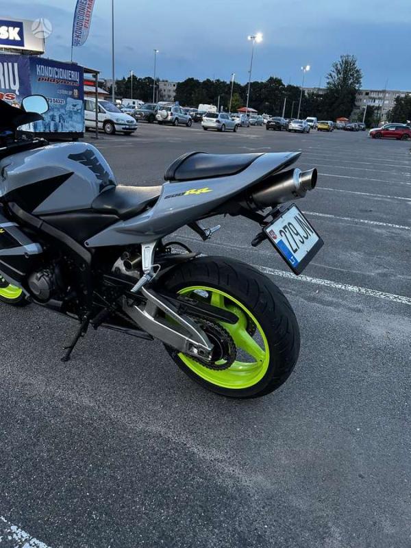 Honda Cbr 2004 in Vilnius, with an engine capacity of 0.60 L and mileage of 65 thousand km for 3300 €, photo 3 on AUTOMOTO.COM.LV