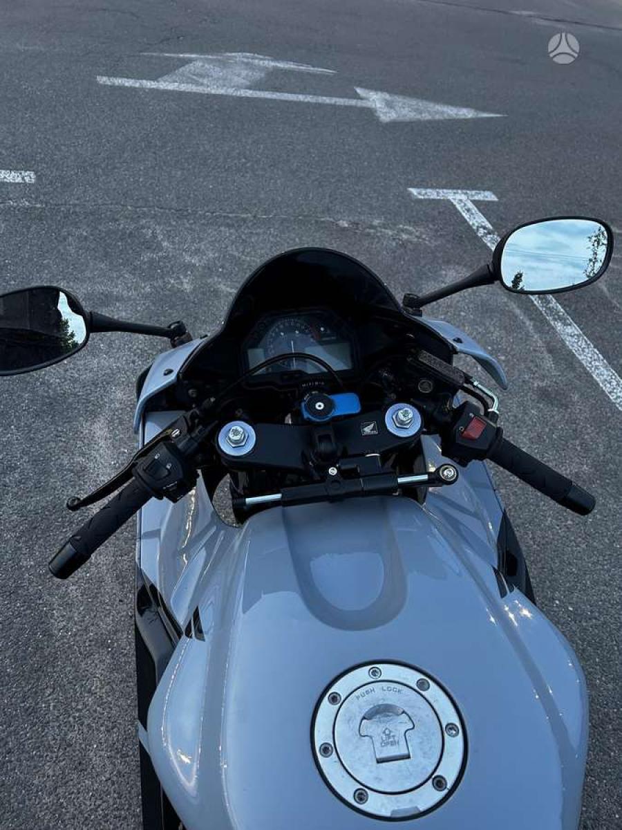 Honda Cbr 2004 in Vilnius, with an engine capacity of 0.60 L and mileage of 65 thousand km for 3300 €, photo 6 on AUTOMOTO.COM.LV