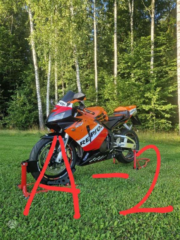 Honda Cbr 2004 Kauņa, ar dzinēja tilpumu 0.60 L un nobraukumu 42 tūkst. km par 3800 €, foto 1 vietnē AUTOMOTO.COM.LV