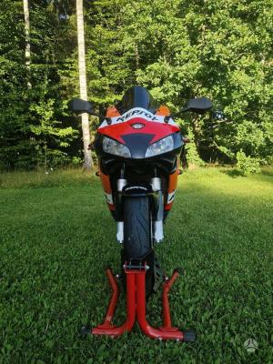 Honda Cbr 2004 Kauņa, ar dzinēja tilpumu 0.60 L un nobraukumu 42 tūkst. km par 3800 €, foto 8 vietnē AUTOMOTO.COM.LV