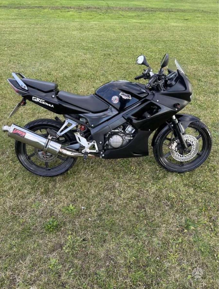 Хонда Cbr 2004 в Паневежис, объемом двигателя 0.13 л и пробегом 36 тыс. км за 1500 €, фото 7 на AUTOMOTO.COM.LV